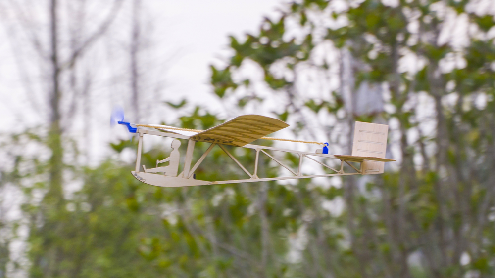 RedwingRC High Quality Gas and Electric Planes, Quad Copters, and Jets